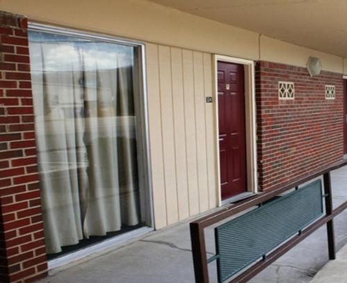 Speedway Inn, Bristol (updated prices 2024)