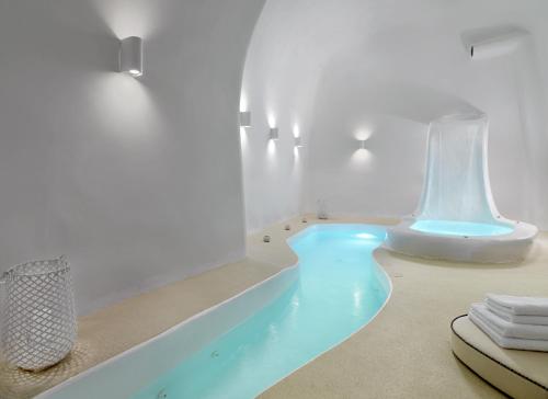 Tholos Resort, Imerovigli – Updated 2022 Prices
