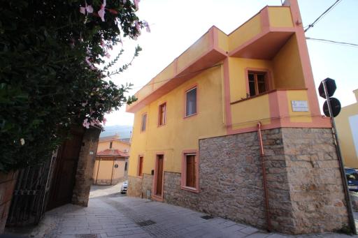 La Casa Rosada Arbus | Holiday Home in Arbus, Italy