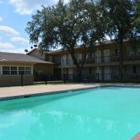 The best available hotels & places to stay near Uvalde, TX