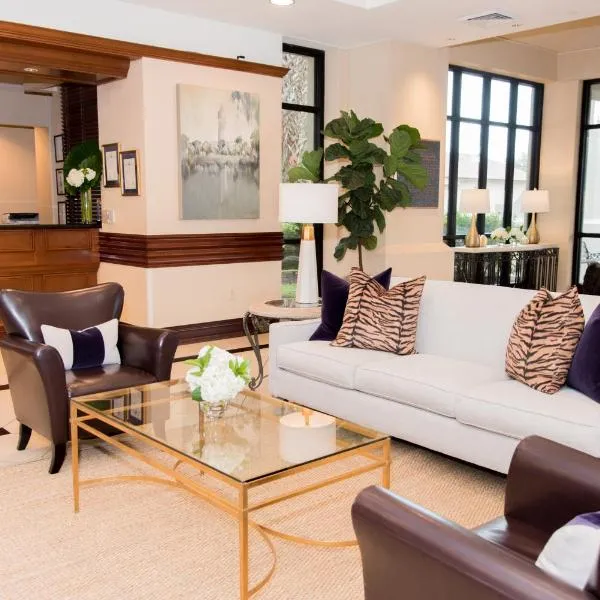 The 10 best hotels near Raising Cane's River Center in Baton Rouge ...