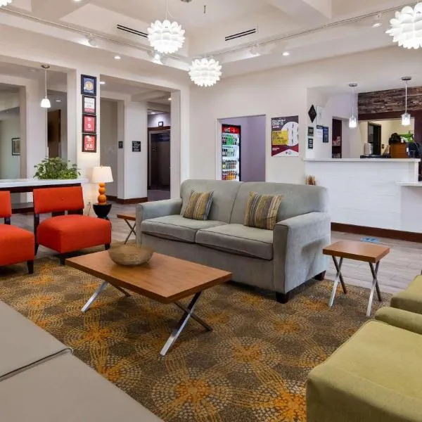 The 10 Best Spring Hotels (From $84)