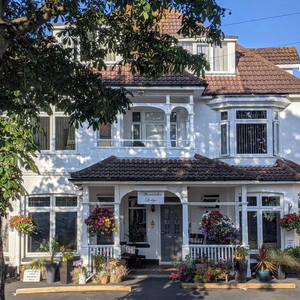 The 10 best beach hotels in Bournemouth, UK | Booking.com