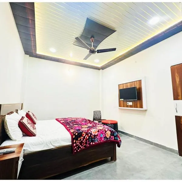 The 10 best three-star hotels in Ayodhya, India | Booking.com