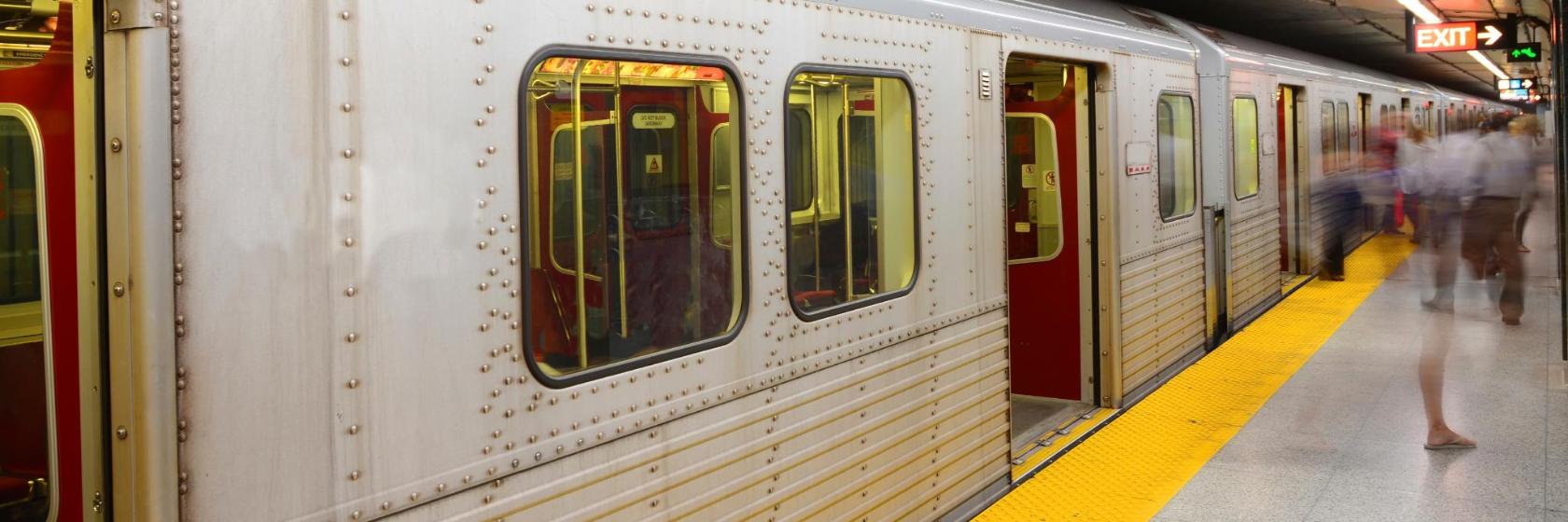 The 10 best hotels near Islington Subway Station in Toronto, Canada