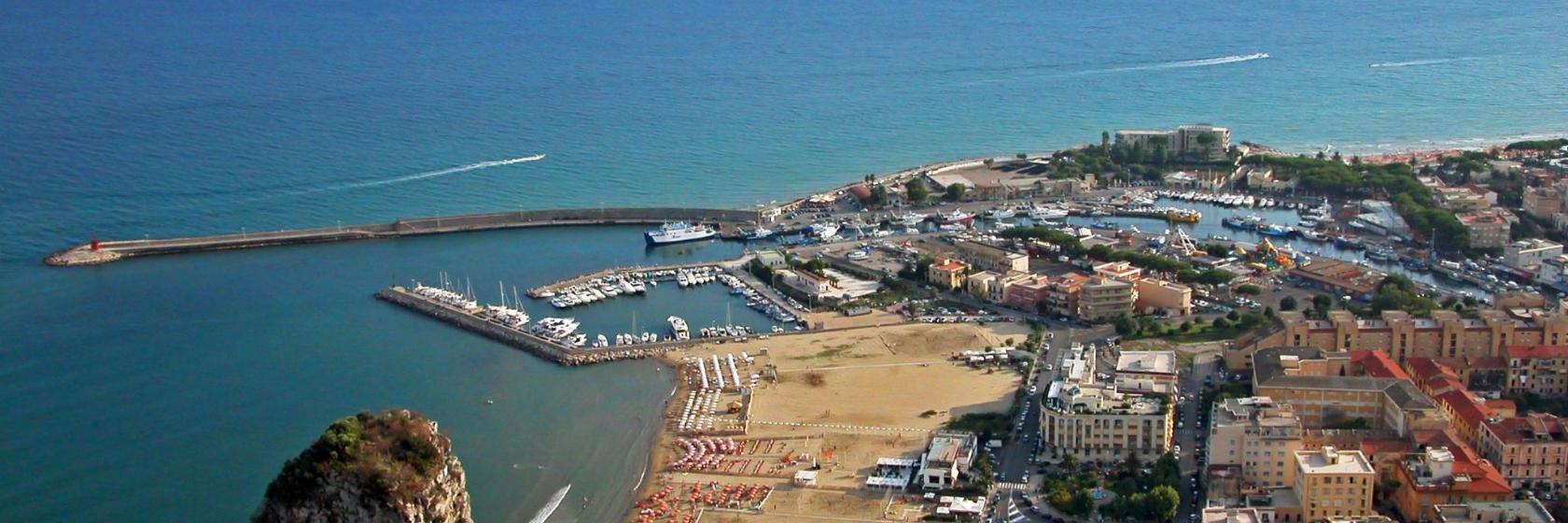 I 10 migliori hotel in zona Porto di Terracina e dintorni a Lido Di ...