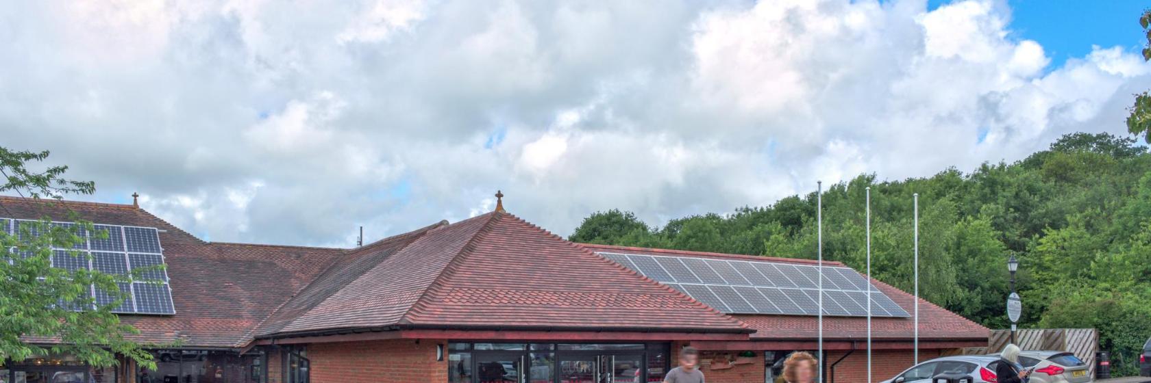 The best hotels close to Clacket Lane Services M25 in Westerham, United ...