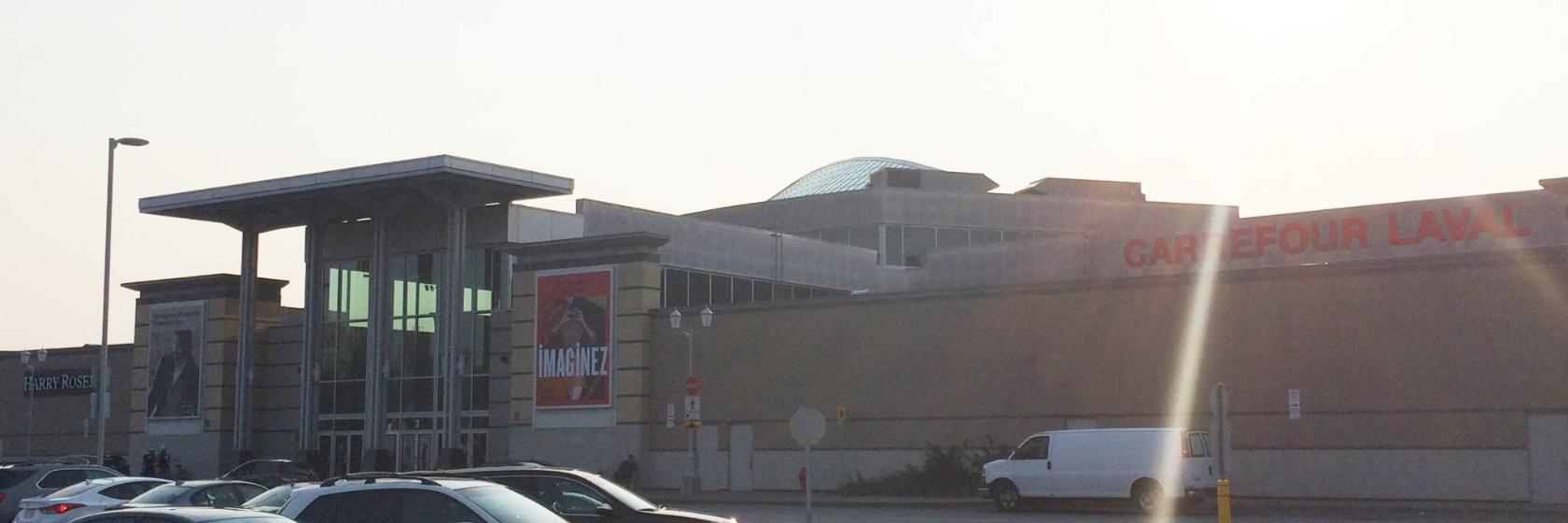 The 10 best hotels near Carrefour Laval in Laval, Canada