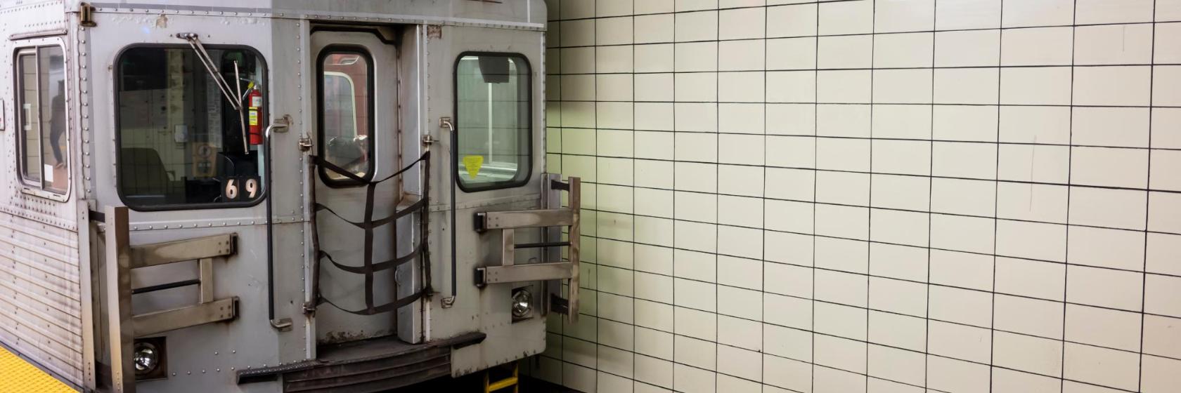 The 10 best hotels close to Kipling Subway Station in Toronto, Canada