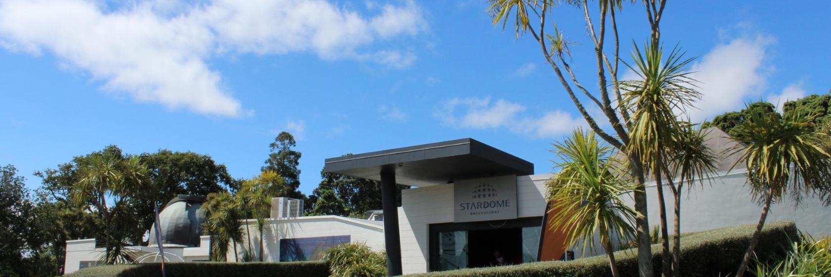 The 10 best hotels near Stardome Observatory in Auckland, New Zealand
