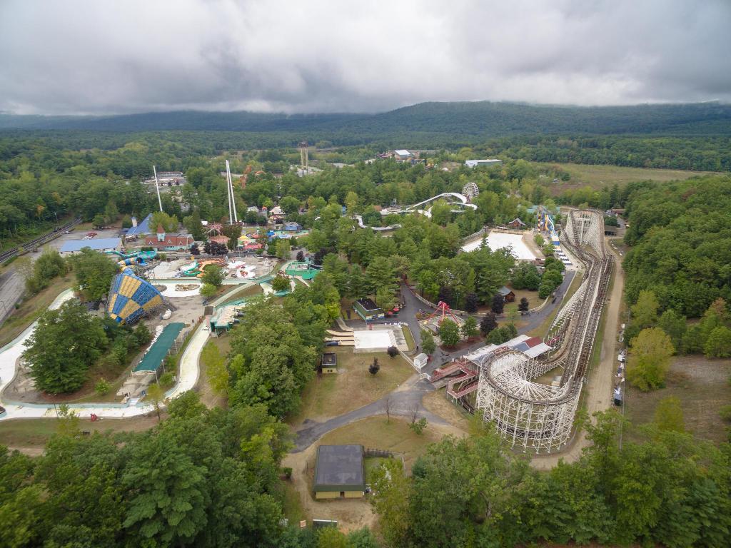 Six Flags Great Escape Lodge &, Queensbury, NY - Booking.com