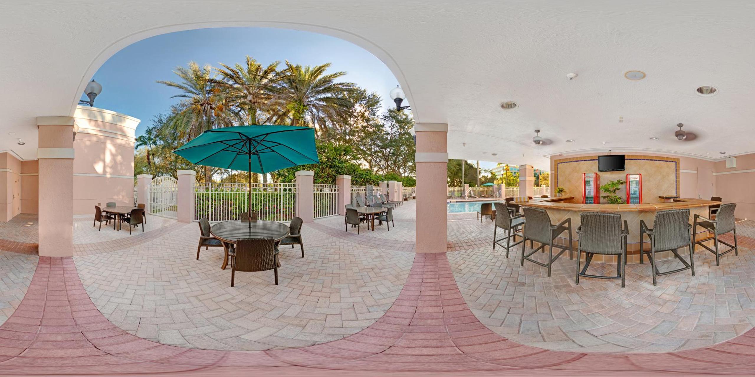 DoubleTree by Hilton Sunrise - Sawgrass Mills, Sunrise (updated prices ...