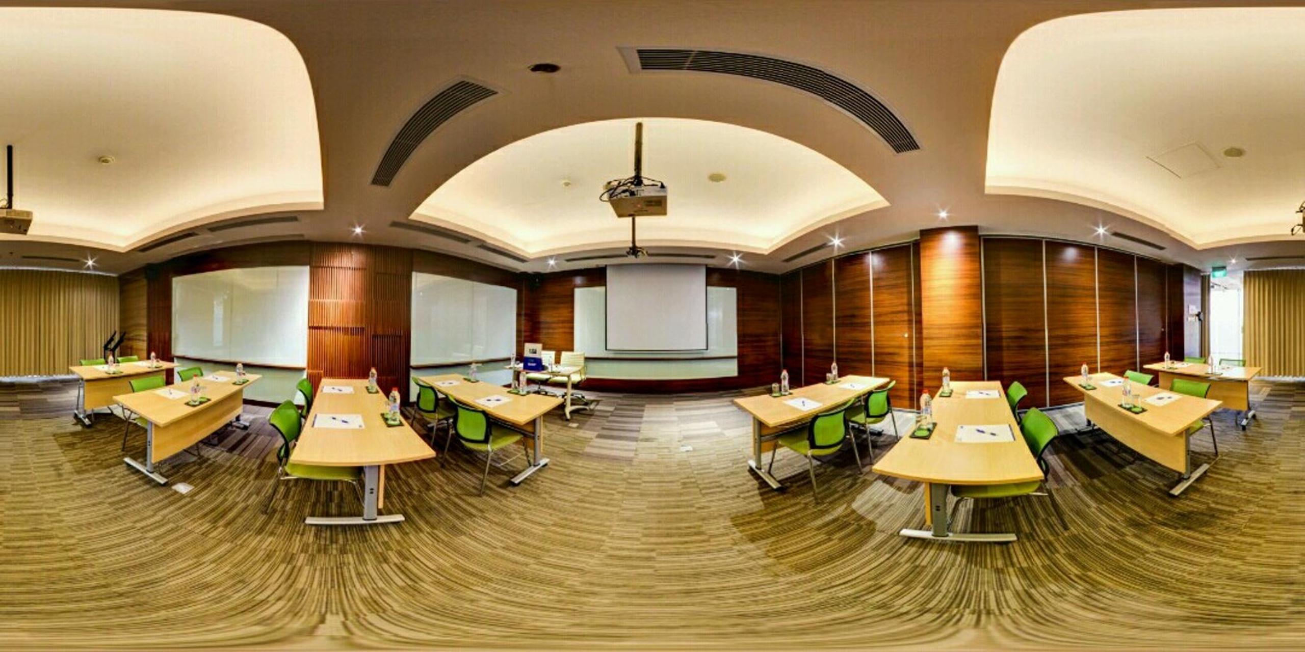 Holiday Inn Express Semarang Simpang Lima by IHG, Semarang (harga ...