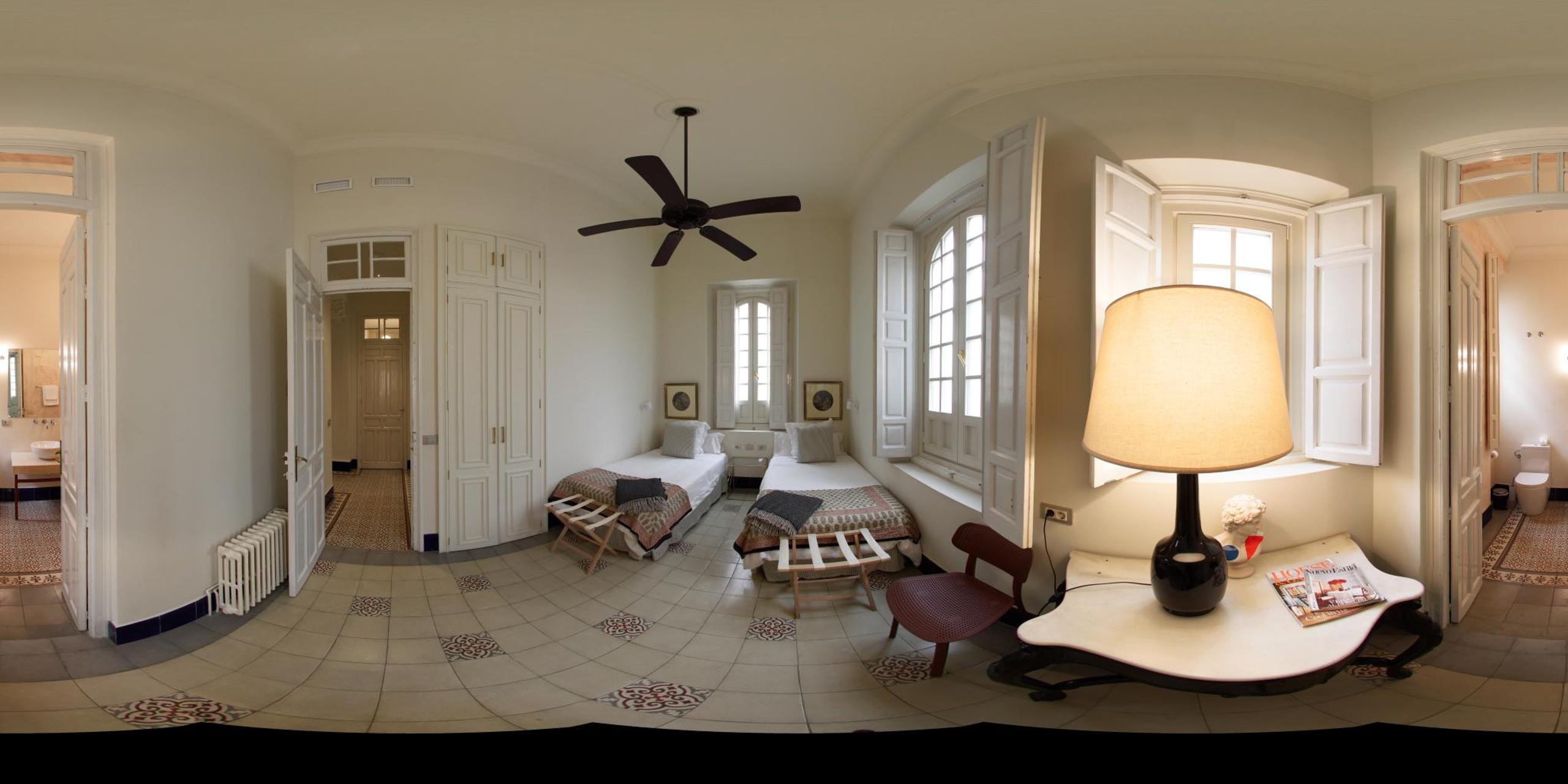 Villa Alfonso, Restored Palace House with gardens and Monuments Views ...