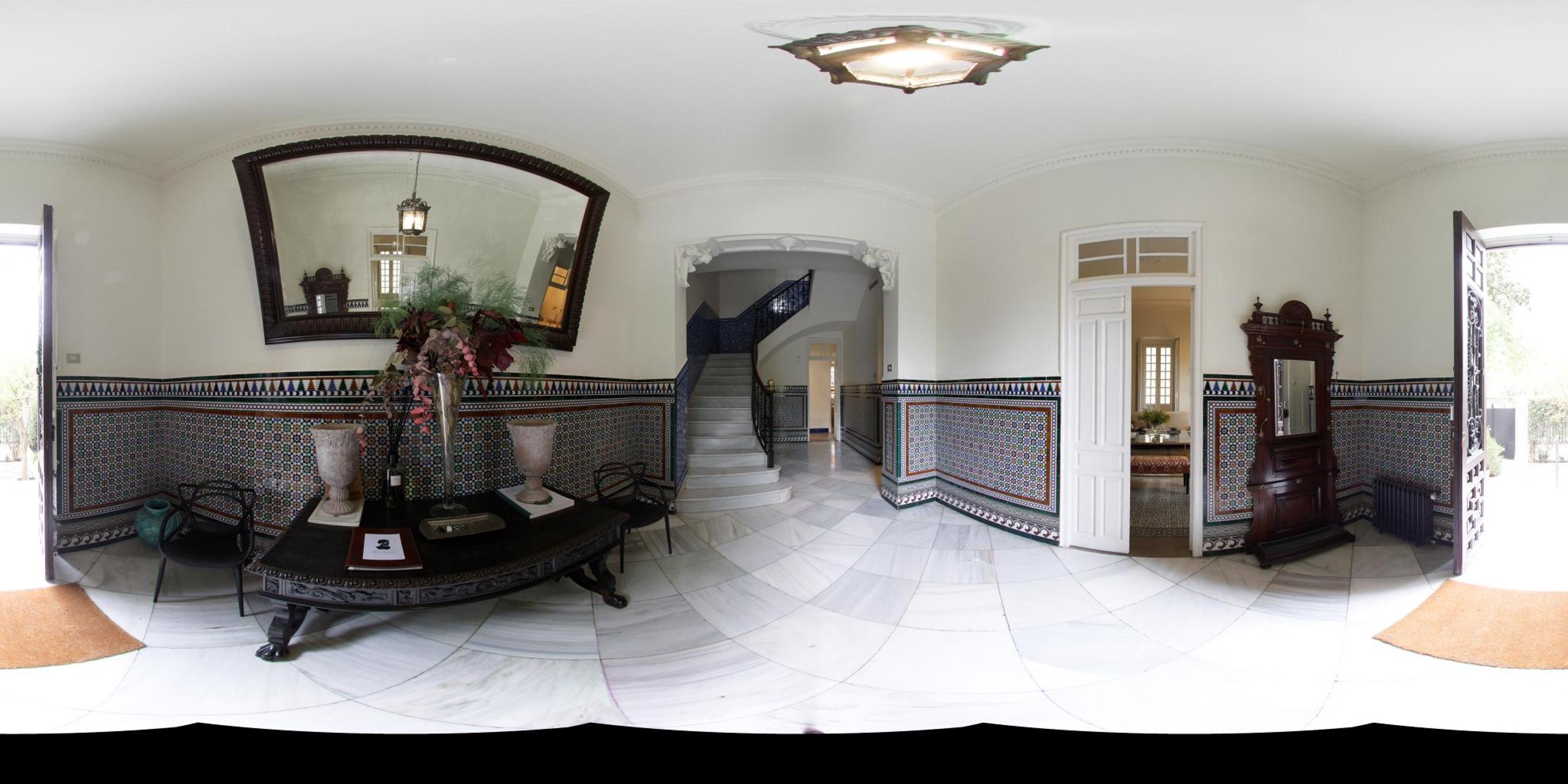 Villa Alfonso, Restored Palace House with gardens and Monuments Views ...