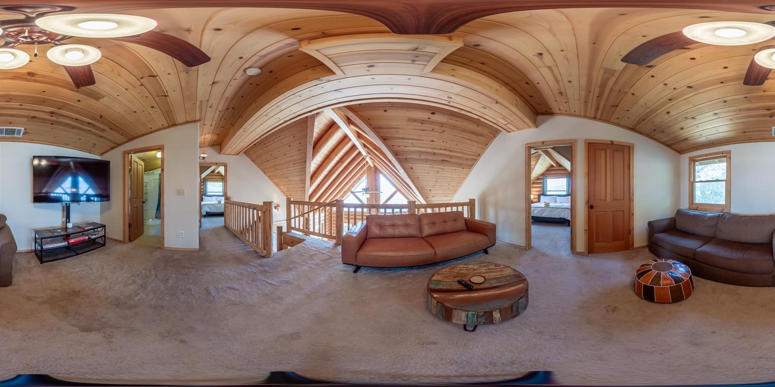 4 Kings Log Cabin 150 Acres Spectacular Views, Three Rivers (updated ...