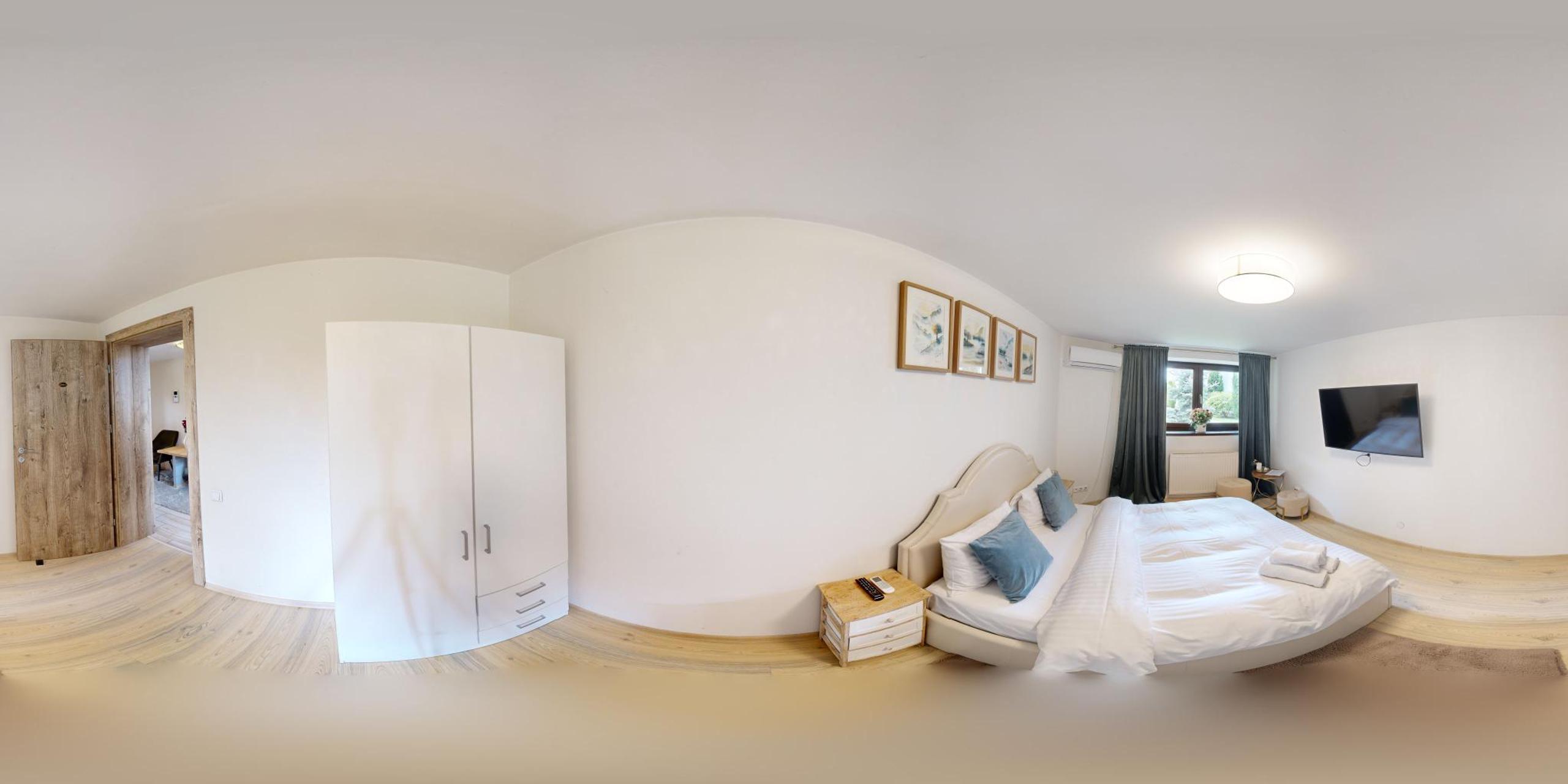 JANINE GARDEN, Braşov (updated prices 2025)