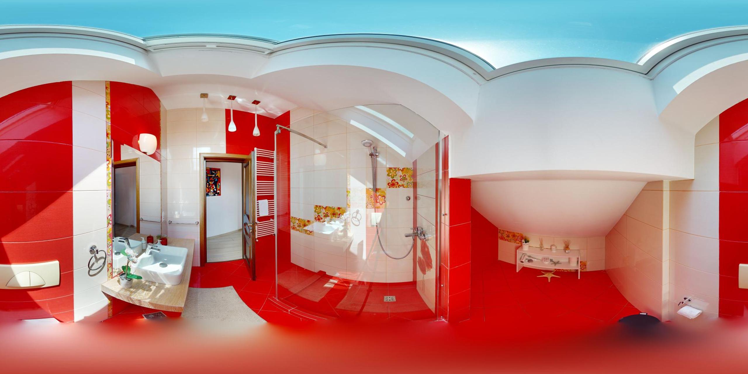 JANINE GARDEN, Braşov (updated prices 2025)