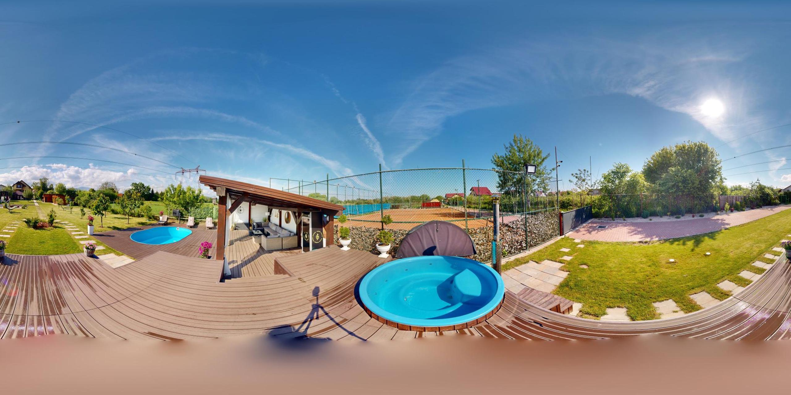 JANINE GARDEN, Braşov (updated prices 2025)