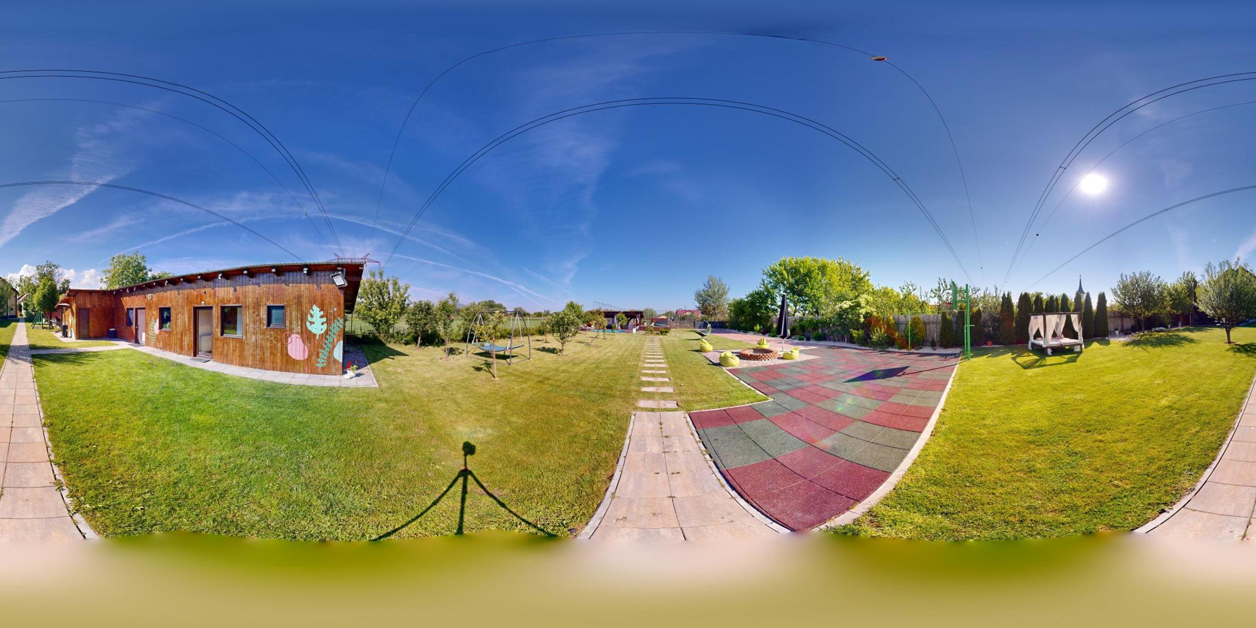 JANINE GARDEN, Braşov (updated prices 2025)