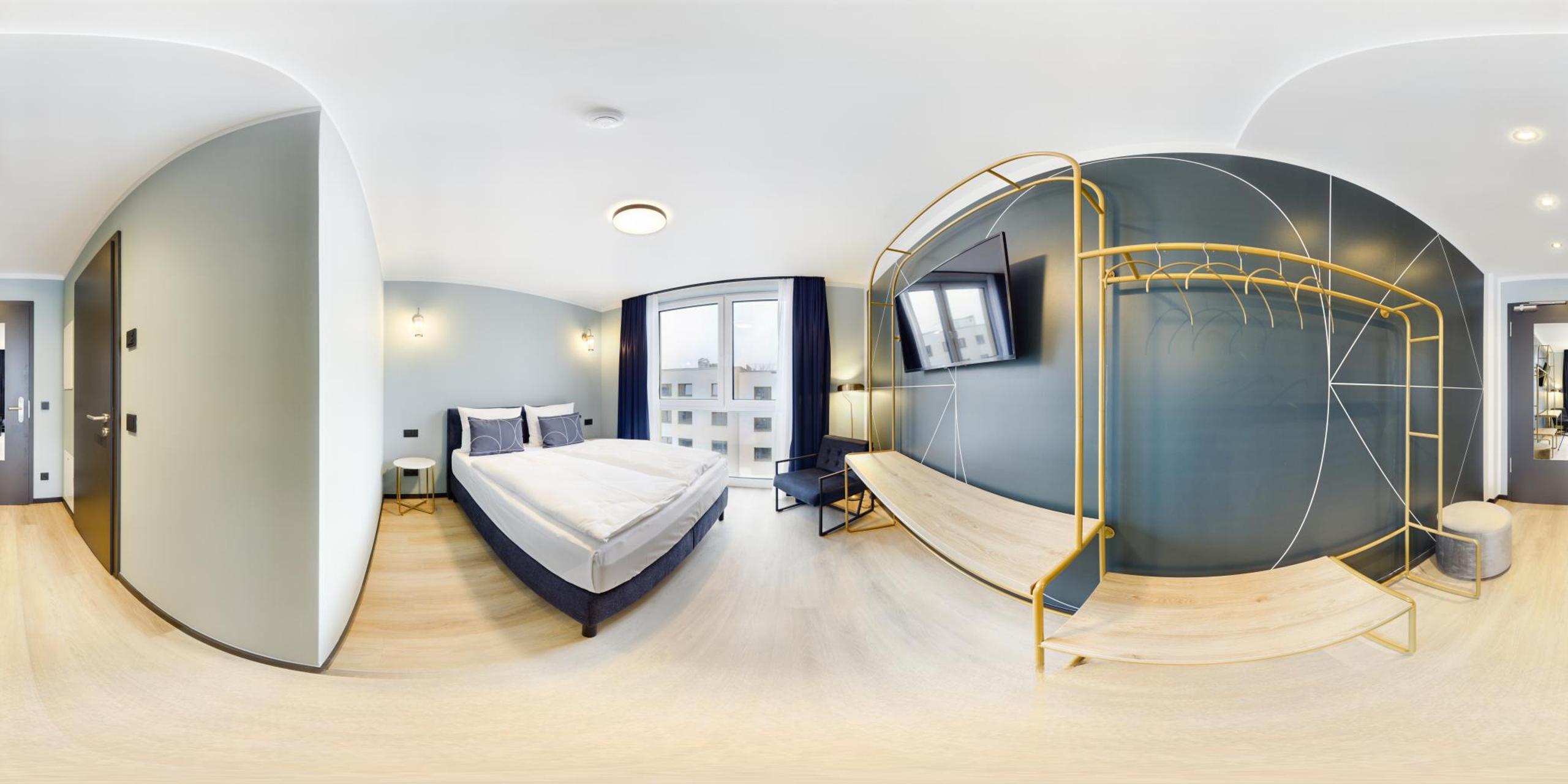 The Base Berlin ONE, Berlijn (bijgewerkte prijzen 2025)