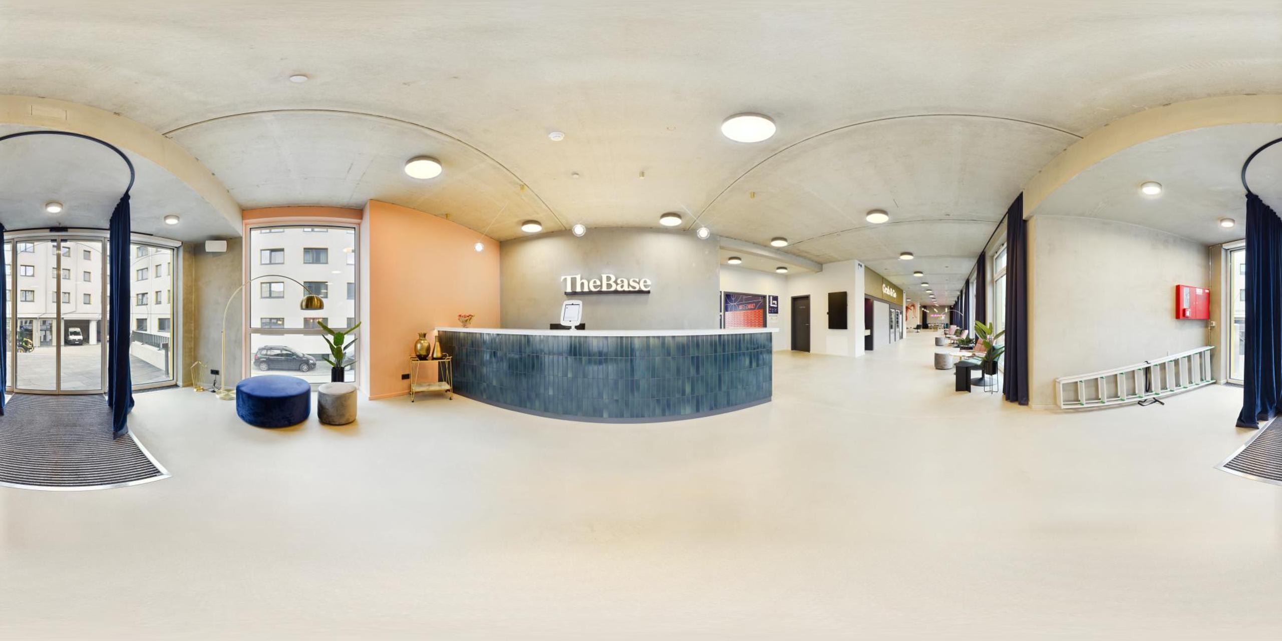 The Base Berlin ONE, Berlijn (bijgewerkte prijzen 2025)