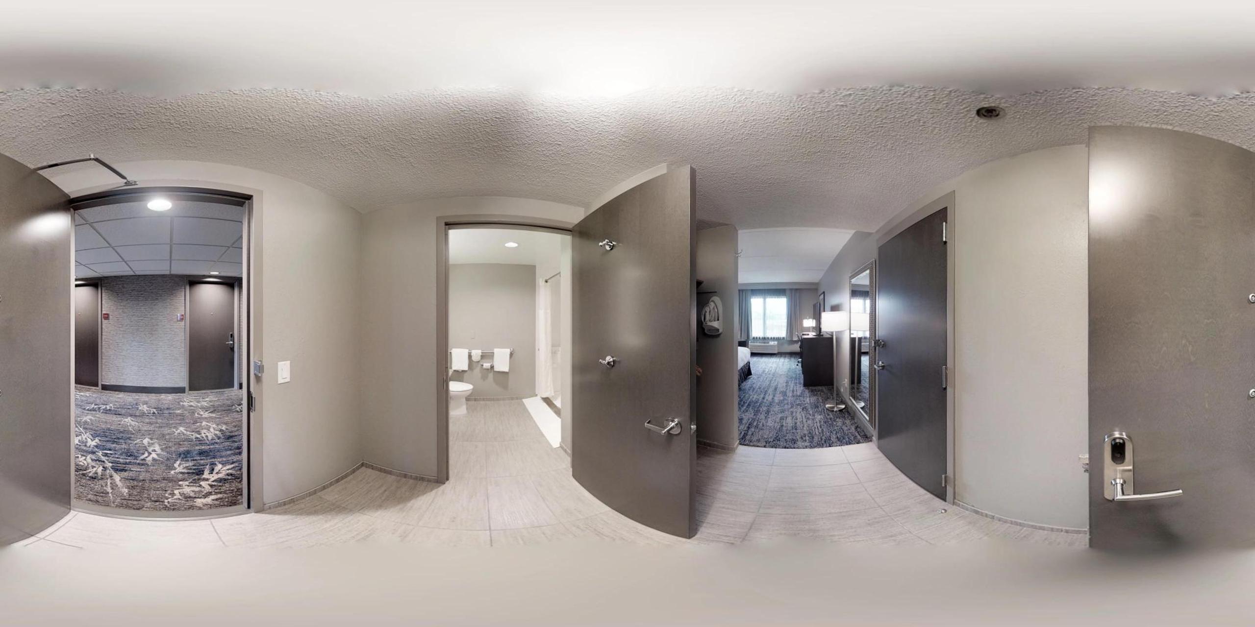 DoubleTree by Hilton Bloomington, Bloomington (updated prices 2025)