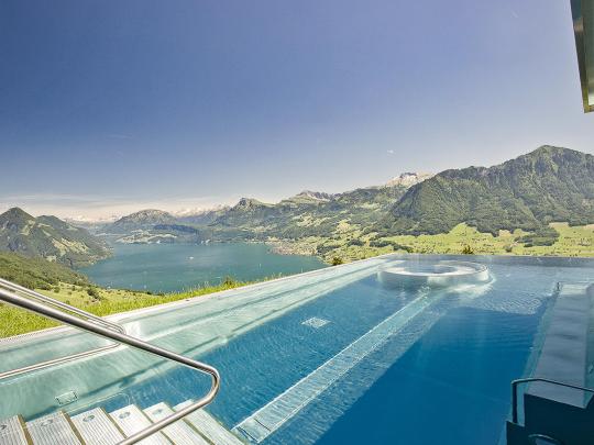 7 of Europe's most wonderful pools | Booking.com