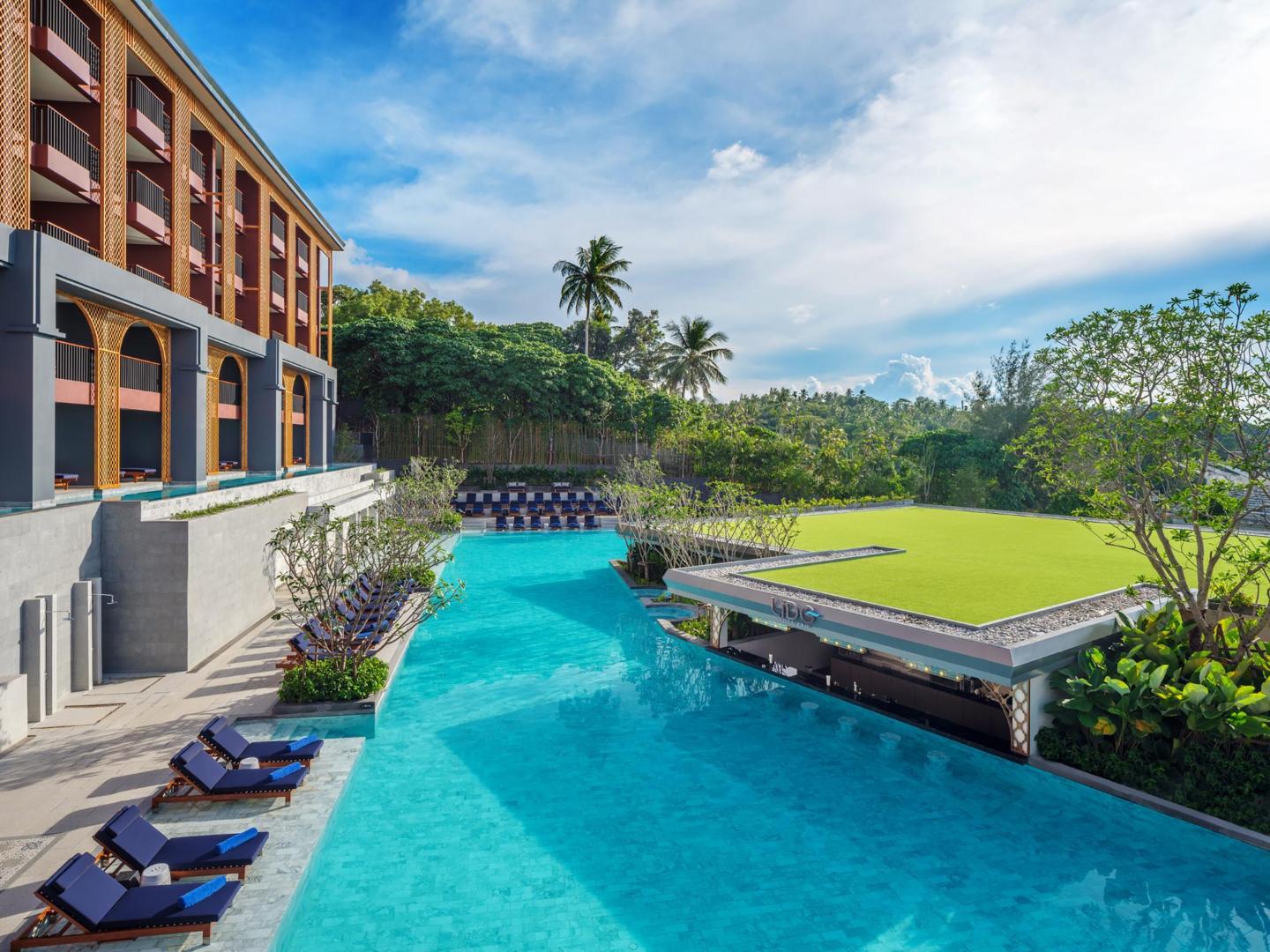 The 10 best 5-star hotels in Karon Beach, Thailand | Booking.com