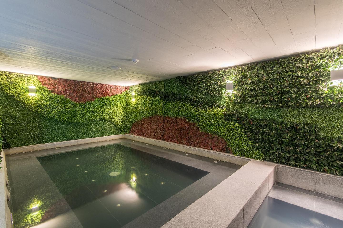 The 10 best hotels with hot tubs in Manila, Philippines | Booking.com