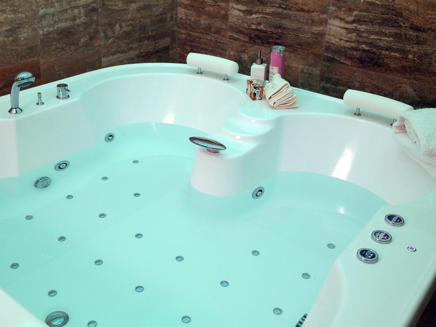 The 10 best hotels with jacuzzis in Rome, Italy | Booking.com