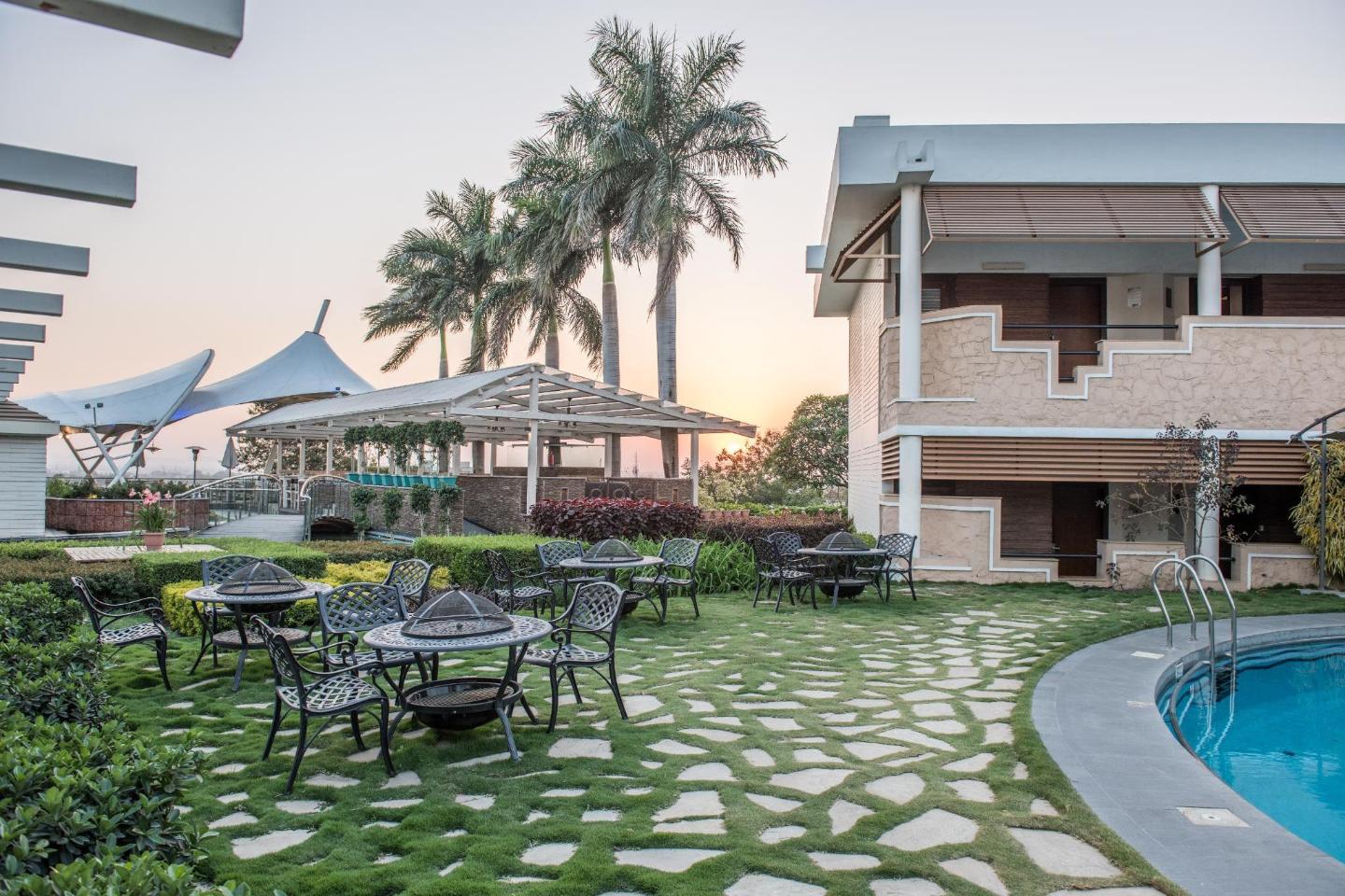 The 10 best resorts in Indore, India | Booking.com