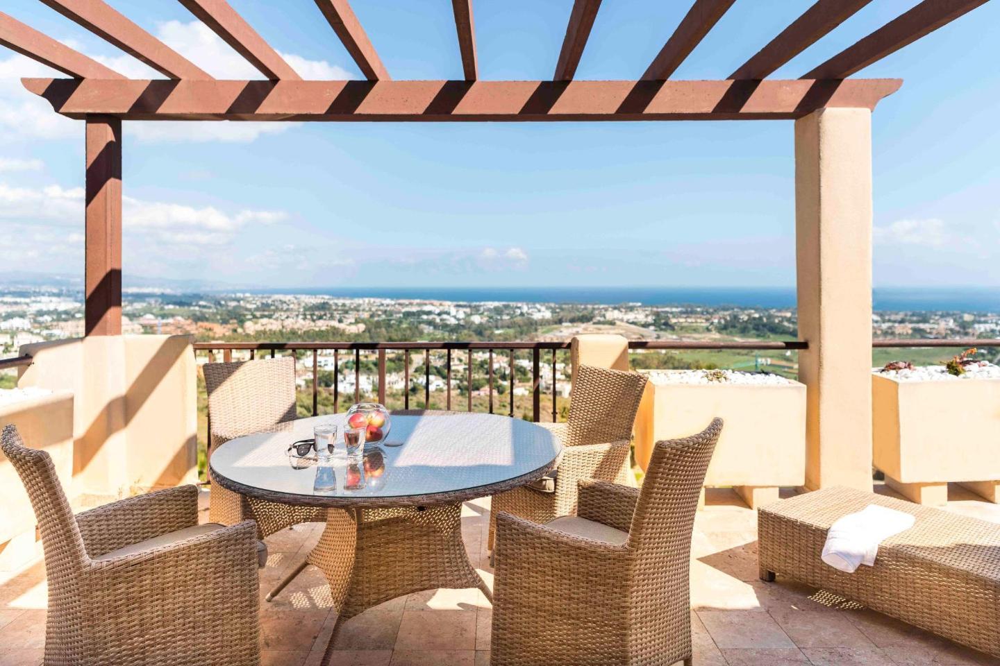 The 10 best apartments in Estepona, Spain | Booking.com