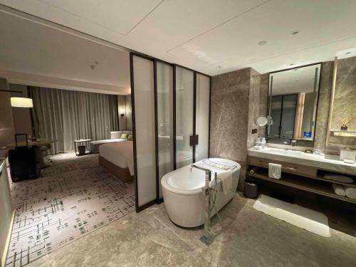Hilton Chengdu Chenghua, Chengdu – Updated 2022 Prices