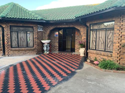 Sikhula Sonke Guest House, Bronkhorstspruit – Precios actualizados 2023